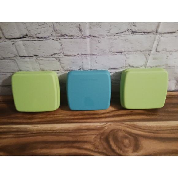 Tupperware | Kitchen | Tupperware Sandwich Keeper Hinged Square ...